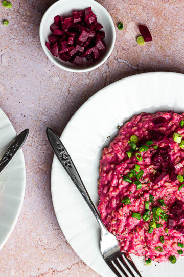 Creamy Vegan Beetroot Risotto Recipe (gluten-free, oil-free) - Ve Eat Cook Bake