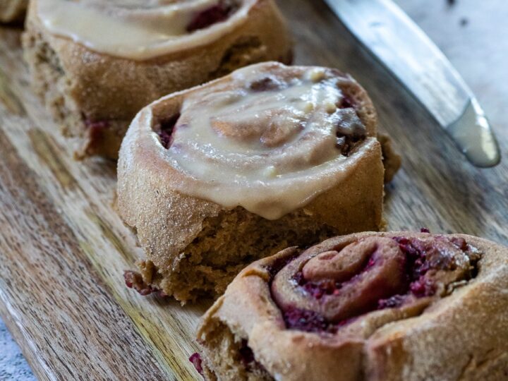 Vegan Raspberry Buns - Ve Eat Cook Bake